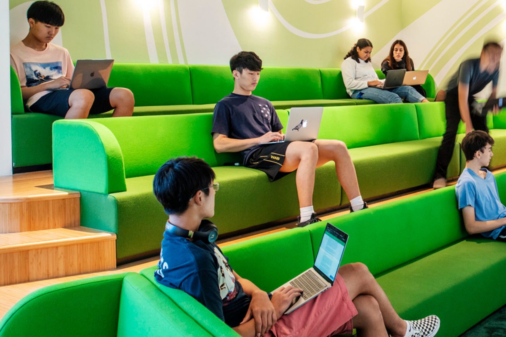 An Apple Distinguished School - SolutionKeys